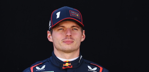 Helmut Marko waarschuwt: "Ik sluit een vertrek van Max Verstappen niet uit" - F1journaal.be ...